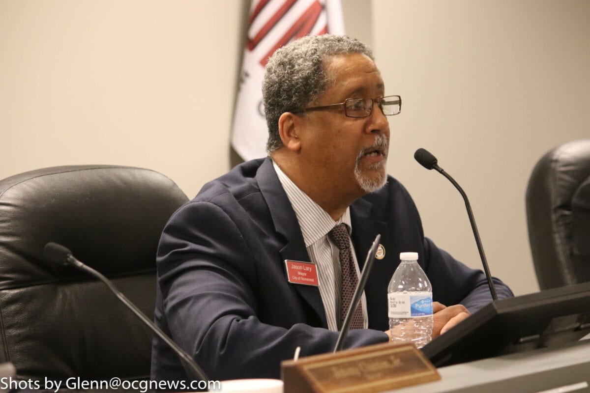 Mayor Jason Lary thanks the Sean Ali family for agreeing to sell their ...