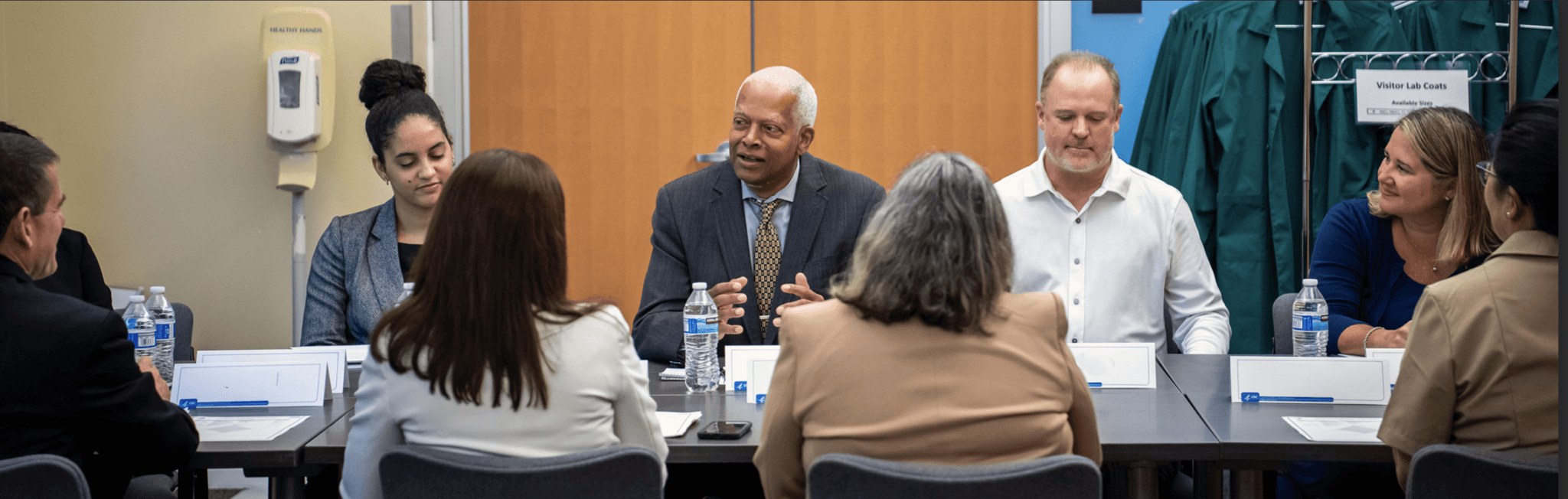 Congressman Hank Johnson visits CDC’s Chamblee campus, hosts roundtable ...